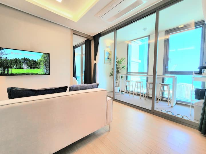 L31[신축/합법숙소][고층 사이드오션뷰/핵심번화가/해운대 해변5분/지하철역3분/짐보관] - Busan