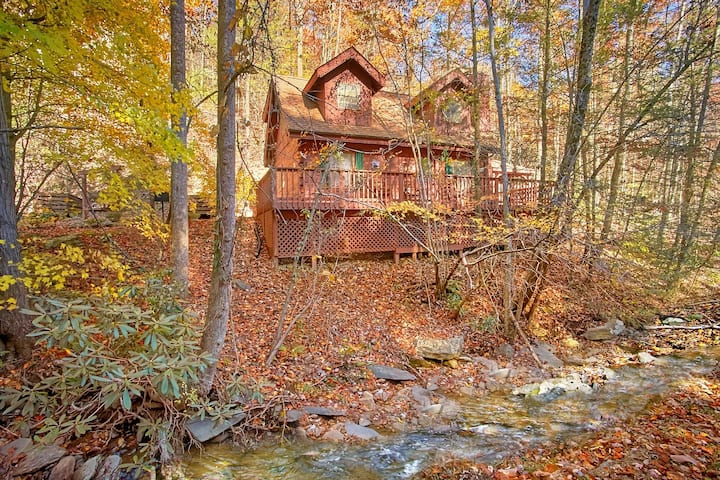 Bear Creek: Creekside, Pet Friendly, Value - Gatlinburg, TN