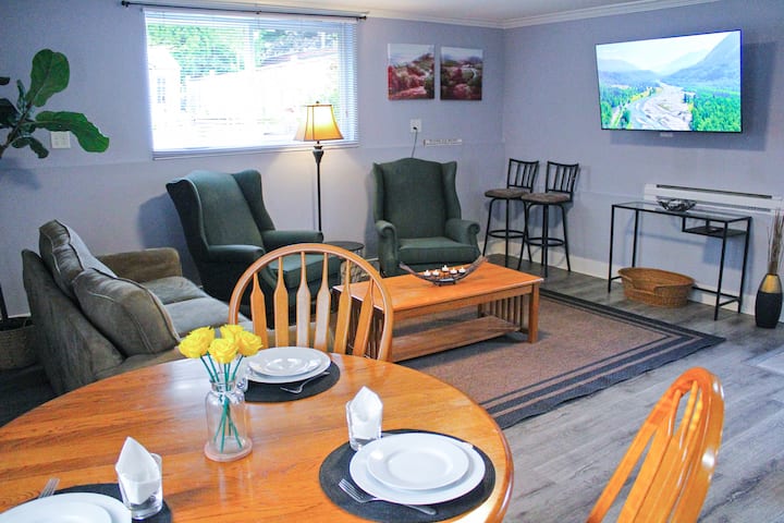 Private 2br Family Suite, 3 Min To Hospital & Lake - Abbotsford