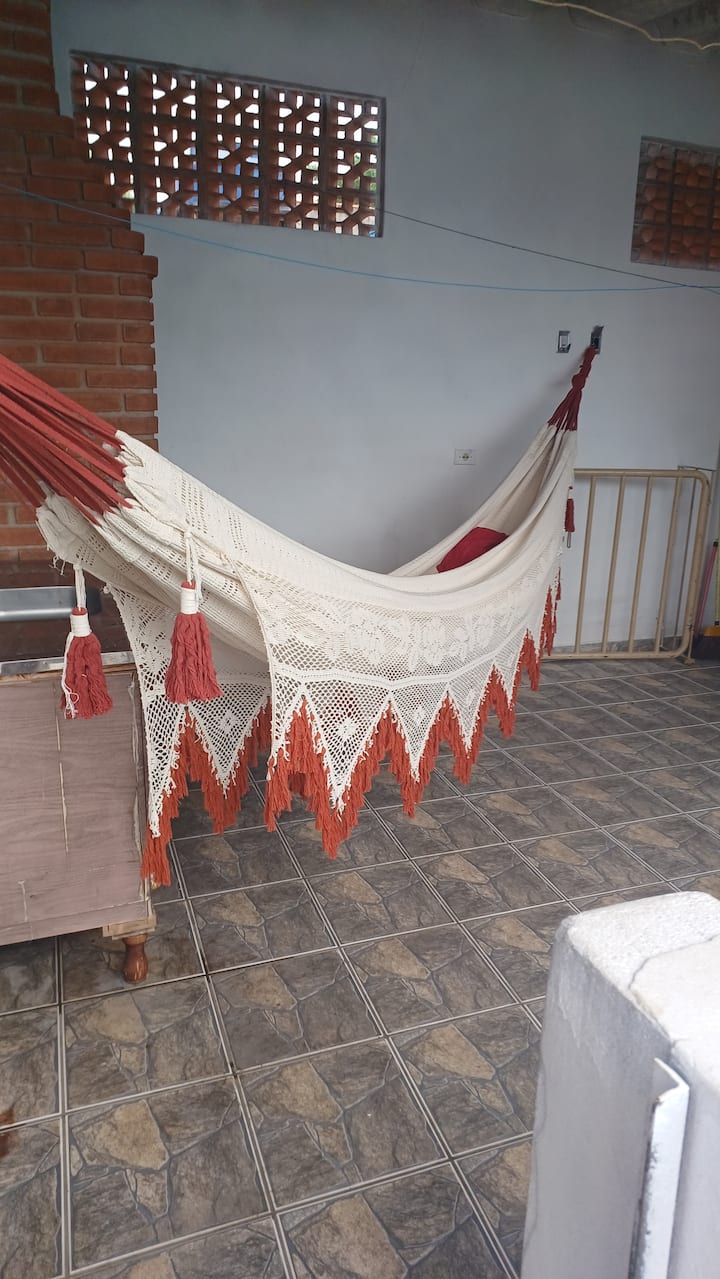 Casinha Linda 3, Prox Ao Trem E Metrô 2 Quartos - São Mateus