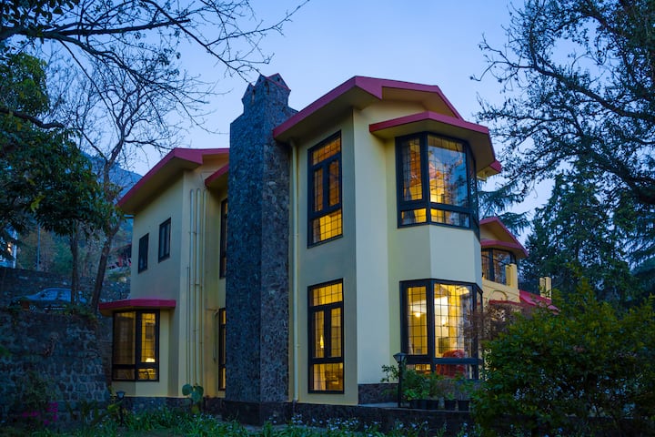 4-bhk Villa W/ Private Garden & Gazebo By Lake - Uttarakhand