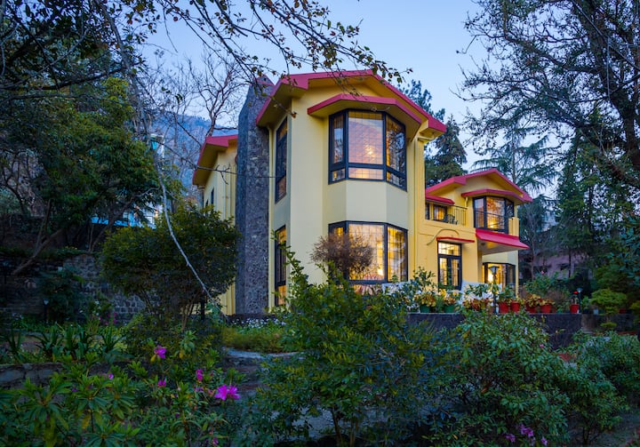 4-bhk Villa W/ Private Garden & Gazebo By Lake - Bhimtal