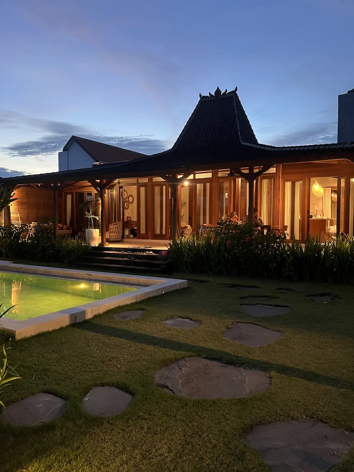 Sanur Luxury Joglo 6pr With Pool & 3 Bedr & 2bath - Sanur