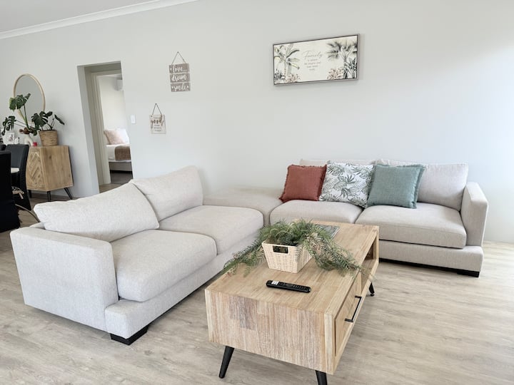 Kids Friendly (Traveler’s Dream Holiday House) - Bunbury