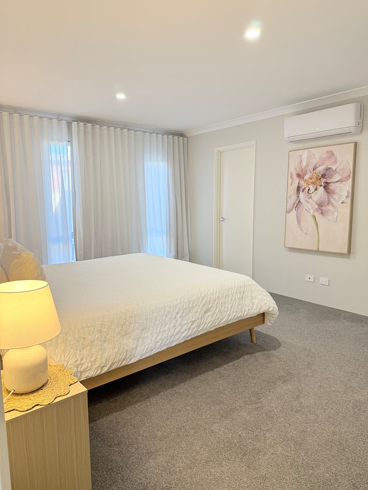 5 Mins Drive Town (Traveler’s Dream Holiday House) - Bunbury