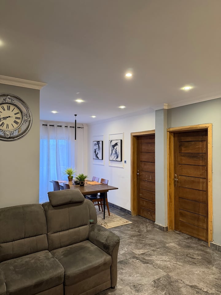Comfy 2 Bedroom Apartment Eastlegon - Accra