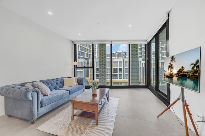 High Class 2-bd Pool View In Sydney Olympic Park - Auburn