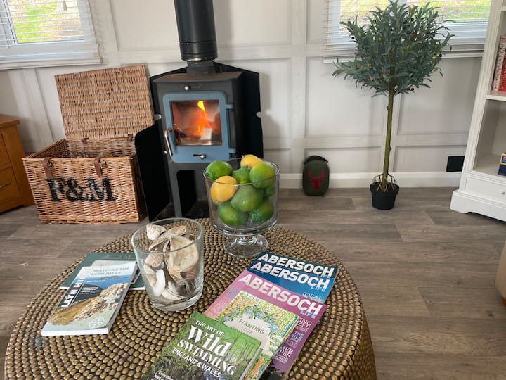 The Love Shack - It’s Country Coastal! - Abersoch