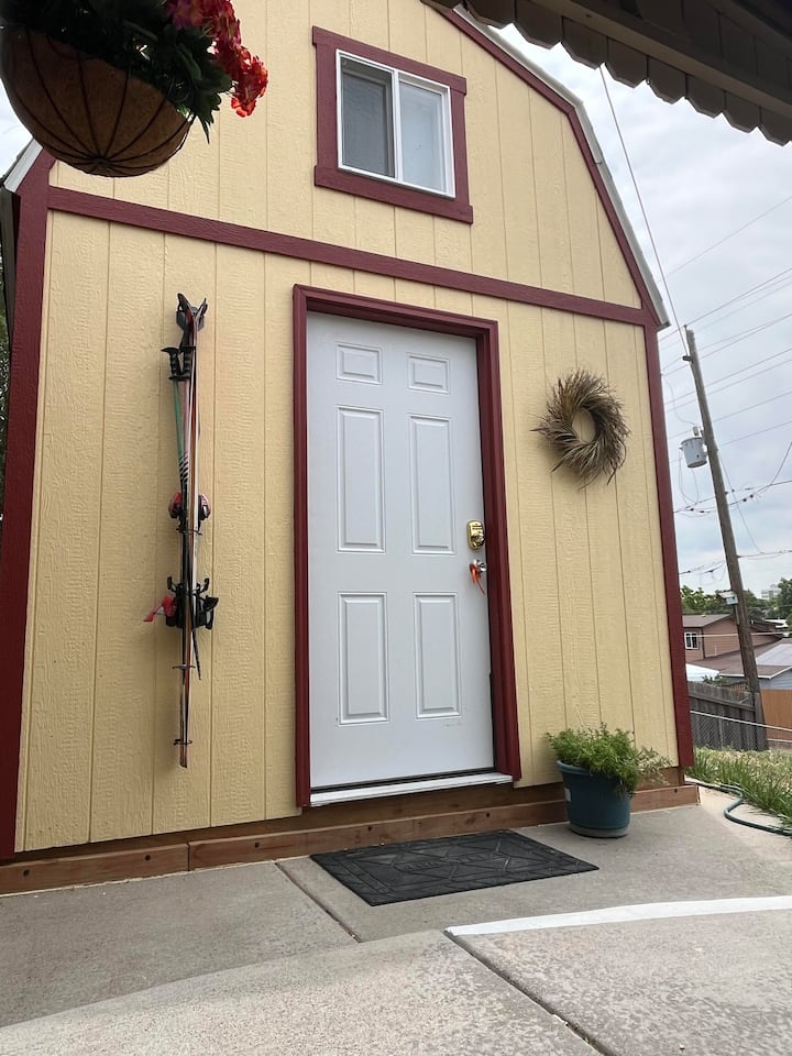 B6, Charming Tiny House, Privacy! - Thornton, CO