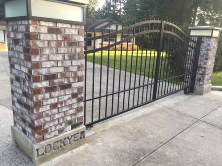 Estate In Robertscreek 
Sunshine Coast Bc - Sunshine Coast