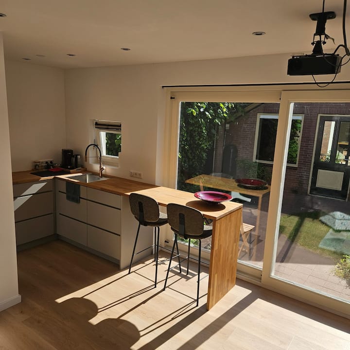 Privéstudio In Hartje Utrecht Met Tuin. - Provincie Utrecht