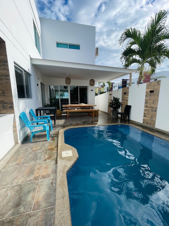 Casa Hermosa Con Piscina Privada - La Libertad