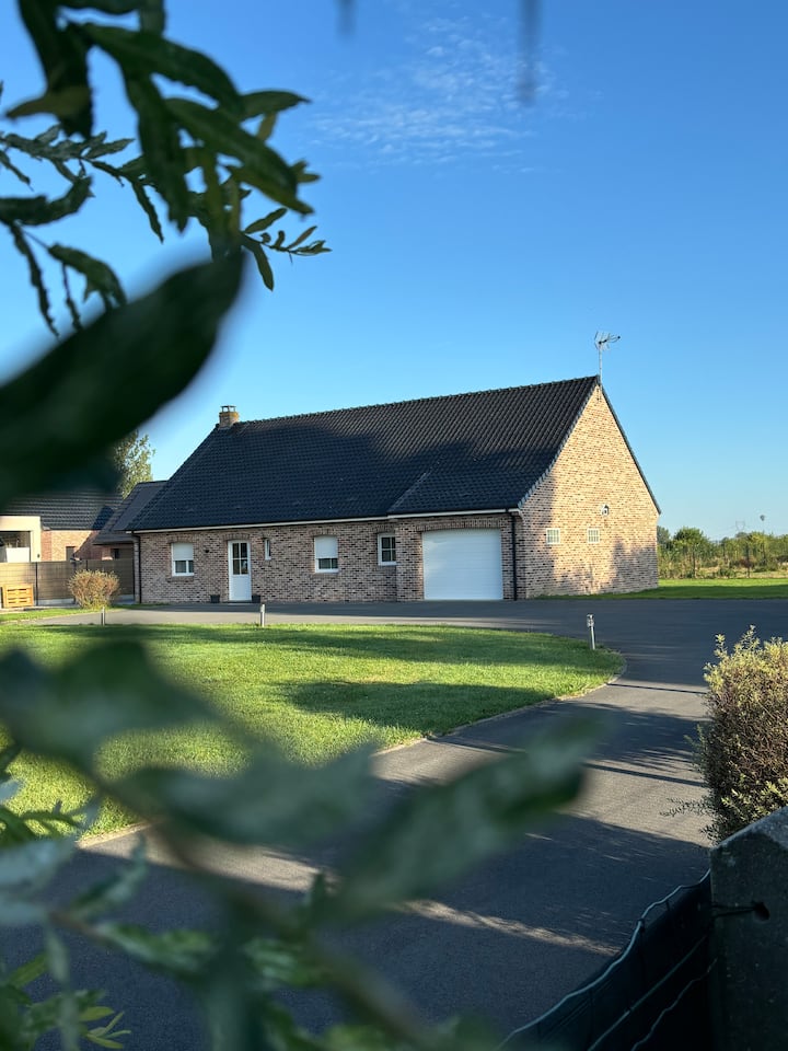 Gîte Au Bord De La Mare - Cassel, France