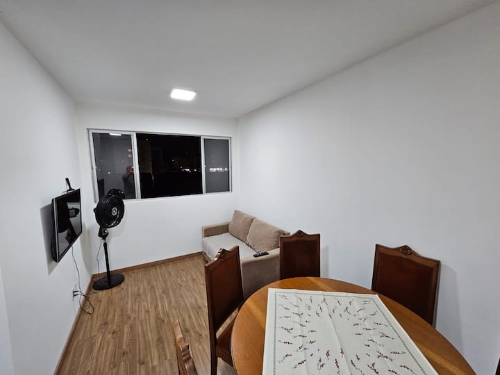 Apê Aconchegante Próx. A Av. Maringá - Londrina