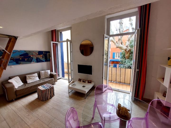 Centre Historique, à 50 M De La Plage Et Du Port. - Colliure