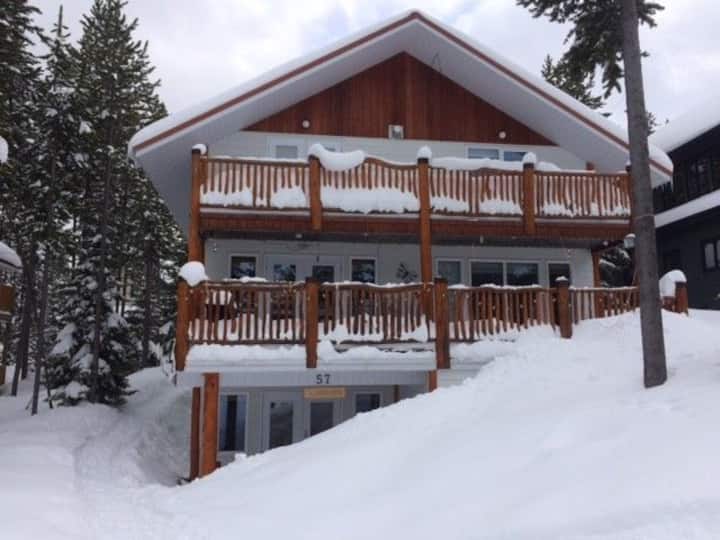 Tranquility In The Mountains Lower Cabin - Pincher Creek