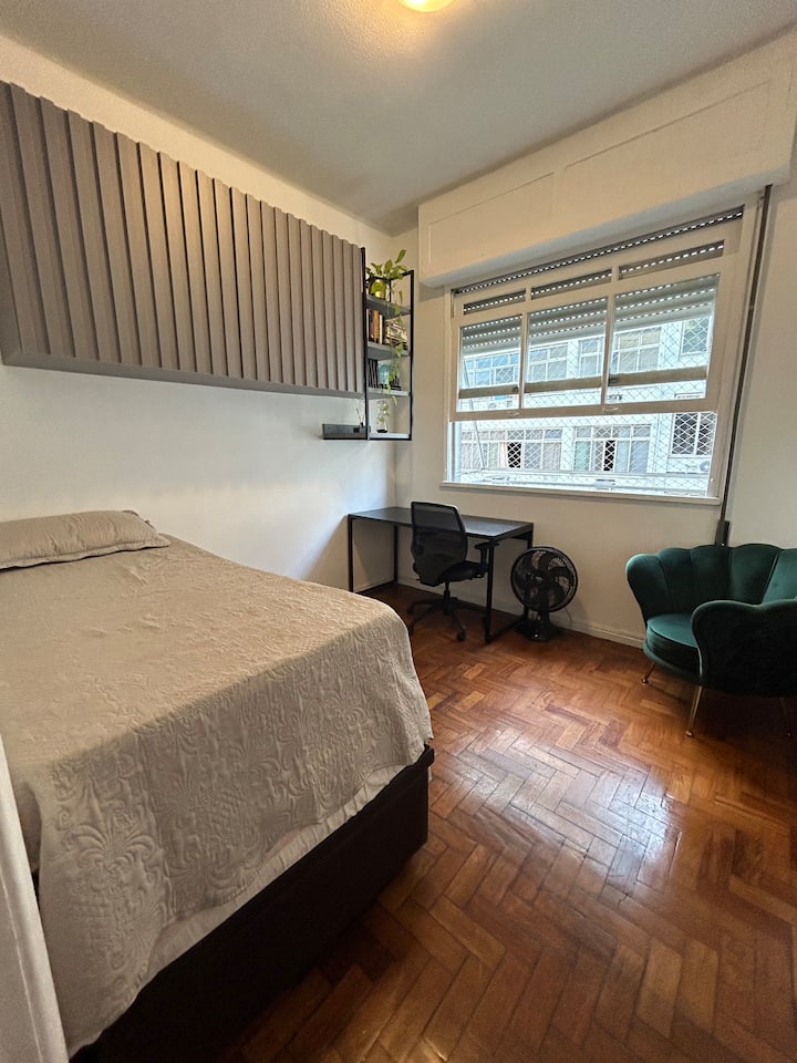 Quarto Na Praia Copacabana - Rio de Janeiro