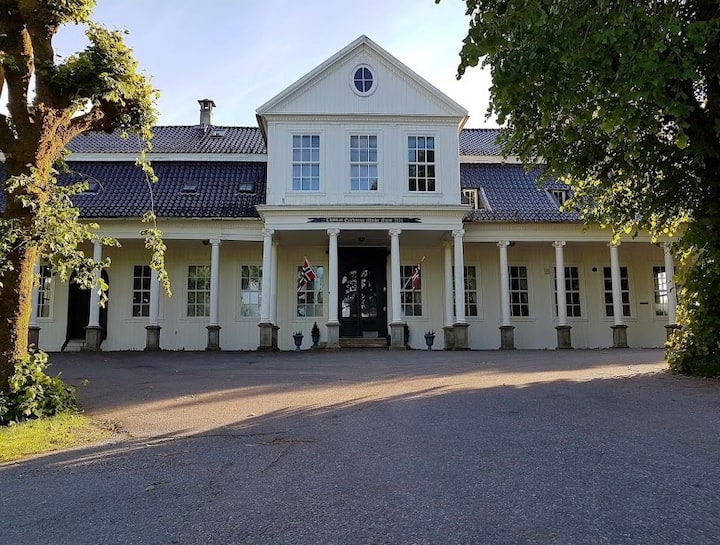 Historisk Herregård Fra 1793 I Landlige Omgivelser - Bergen