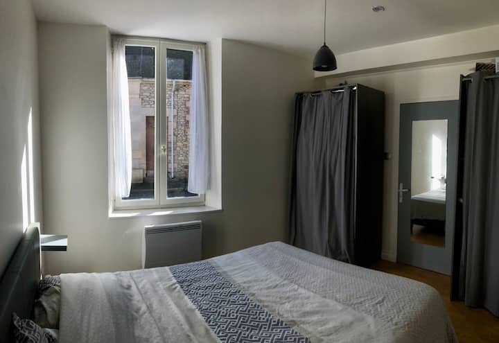 Appartement 2 Pièces - Noailles