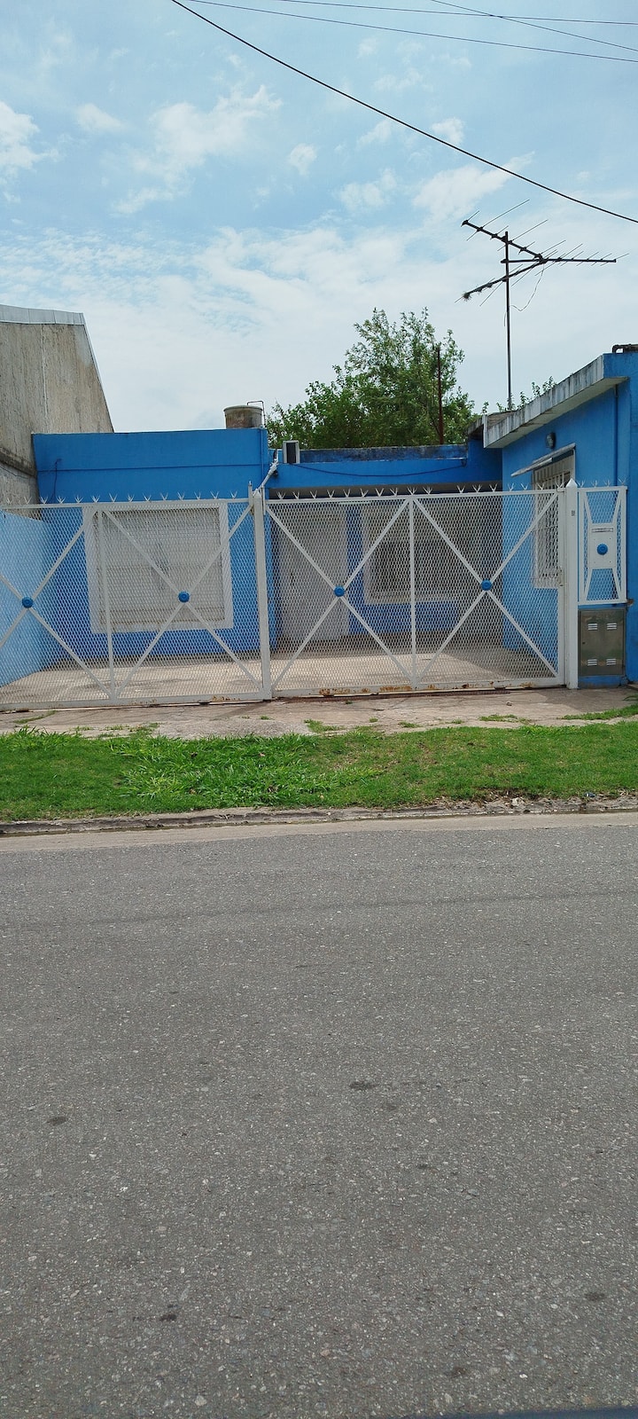 Casa Ana. - Buenos Aires Ezeiza Airport (EZE)