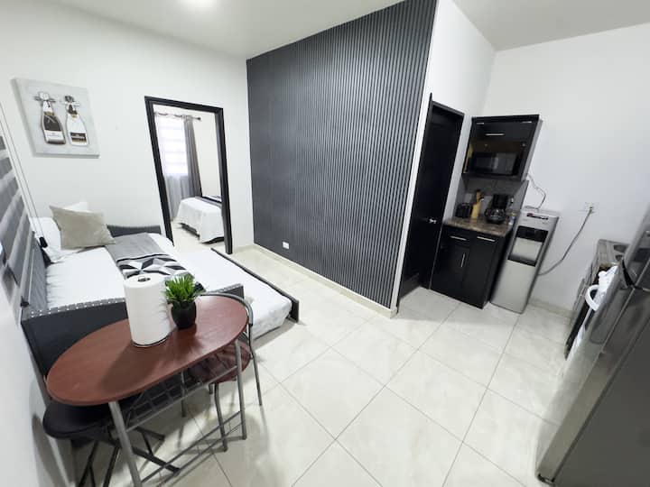 Departamento Cerca De Garita - Mexicali