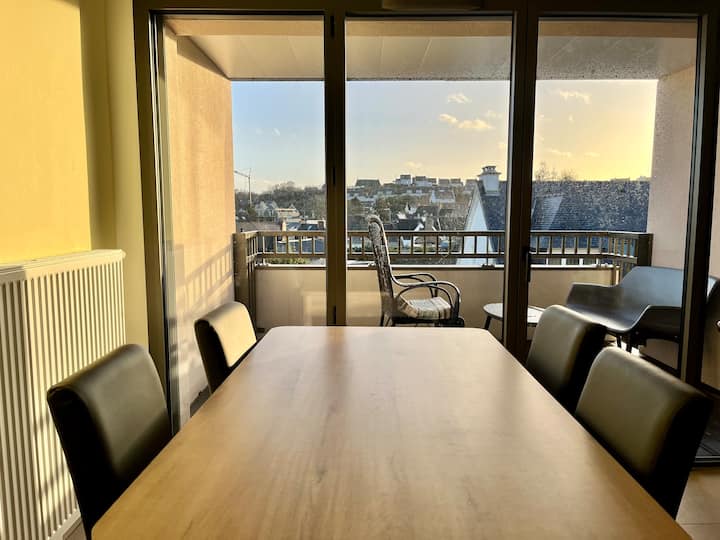 Trois Pièces Avec Terrasse Et Parking Au Port. - Perros-Guirec