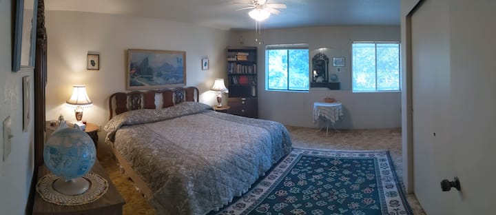 Upstairs Suite In The Woods - Roseburg, OR