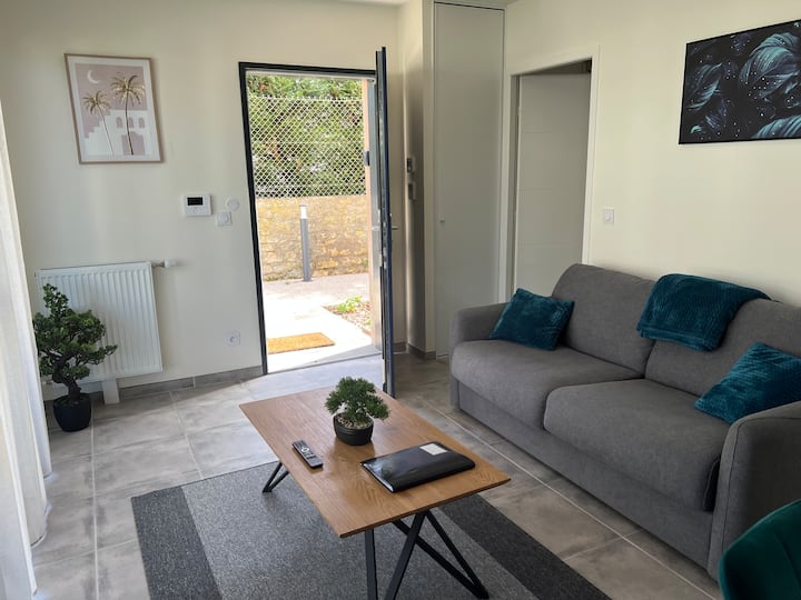 Beau 2 Pieces Neuf Sortie Autoroute - Côte-d'Or