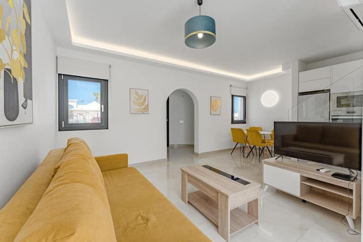 Villa Adosada En Golf Del Sur - Tenerife