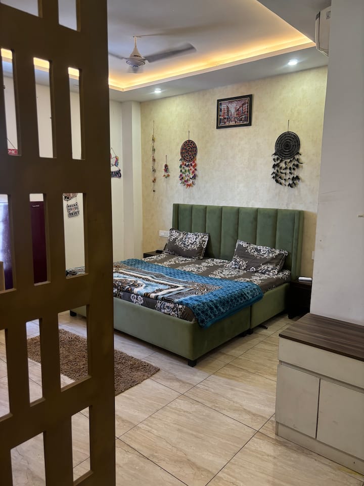 Cheapest Luxurious Apartment - Zirakpur