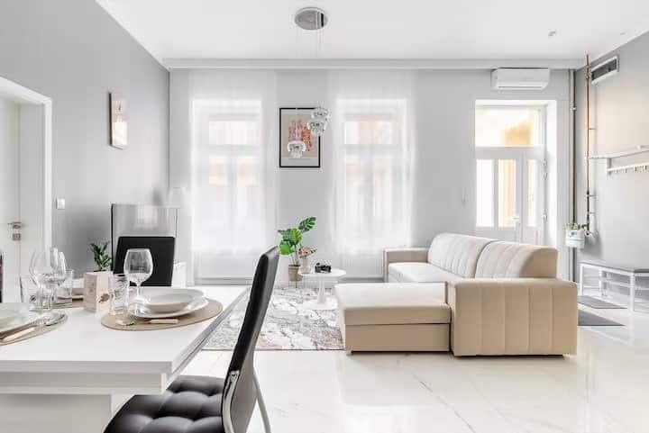 Stylish Downtown Apartment Nearby Nyugati Station - Budapest