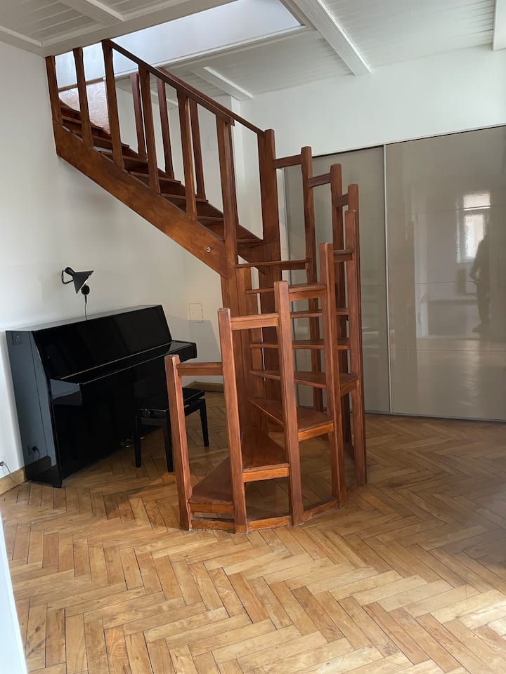 Stilvolle Altbauwohnung - Augsburg