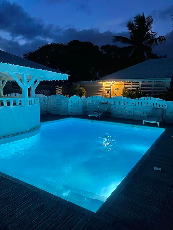 Bungalow Tout Confort Piscine - Saint-François