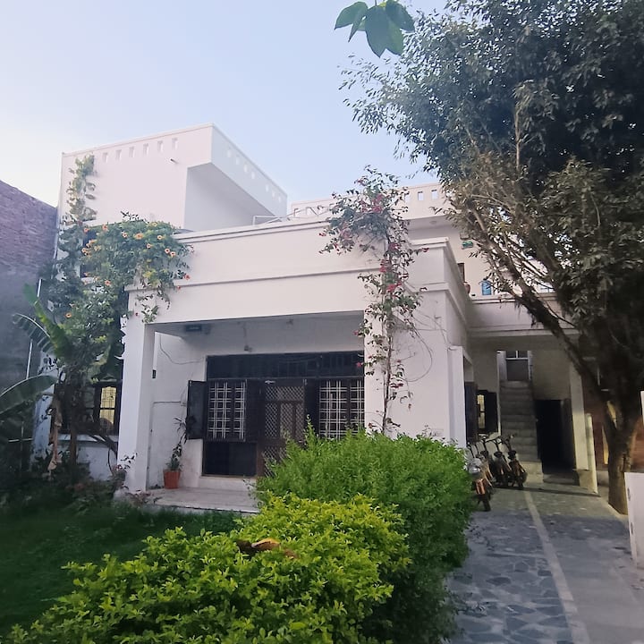 4 Bhk Pool Villa - Udaipur