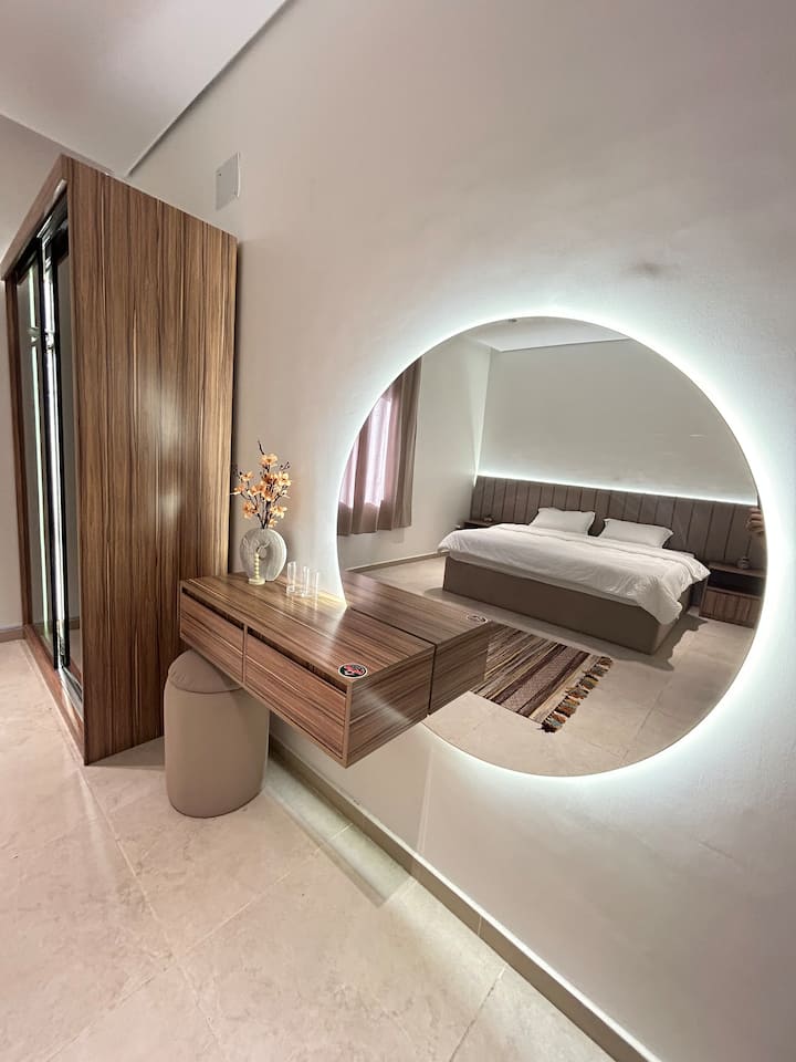 New Apartment | Prime Location | Smart Entry - Medina