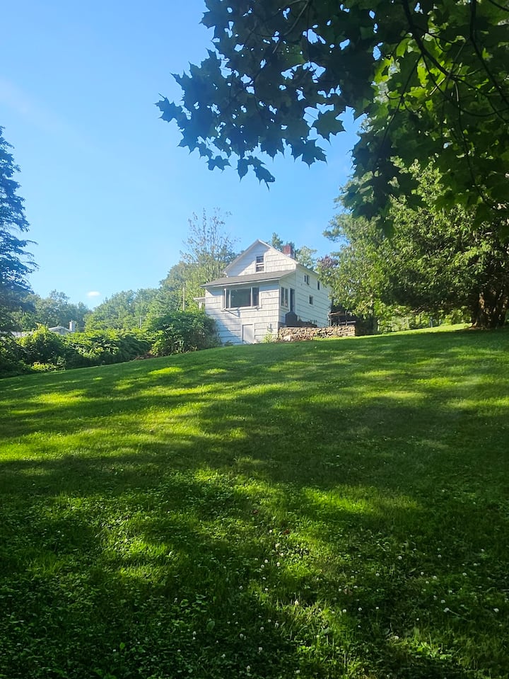 Beautiful 2 Bedroom Surrounded By Pristine Nature - The Berkshires, MA