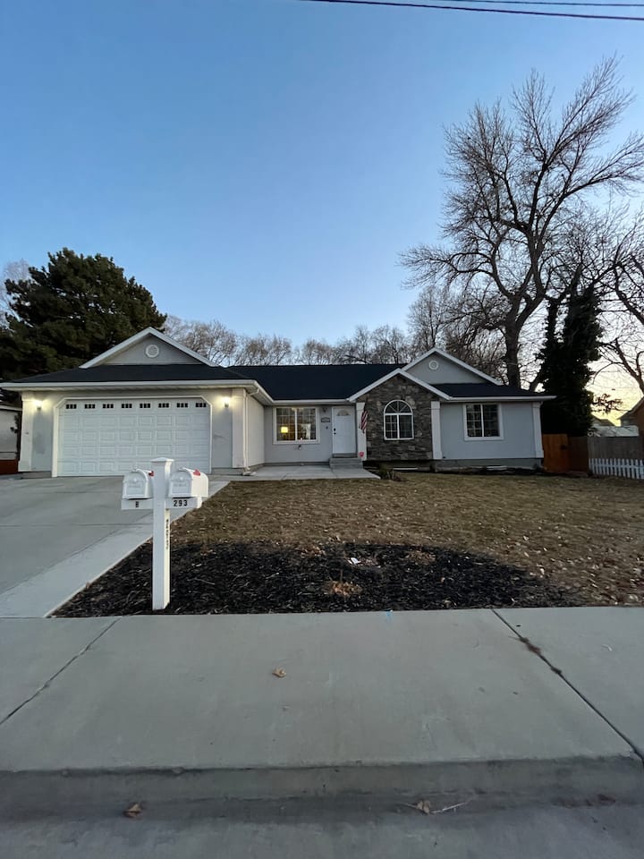 Nielsen's Grove Cottage - Provo, UT