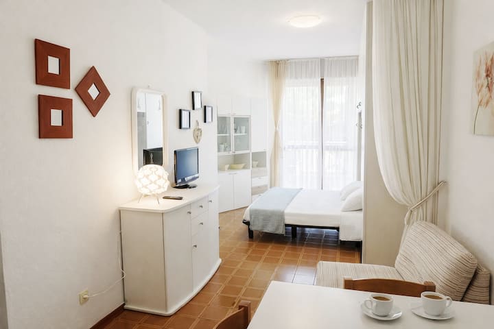 Appartamento Tranquillo Con Ampia Terrazza - Bibione