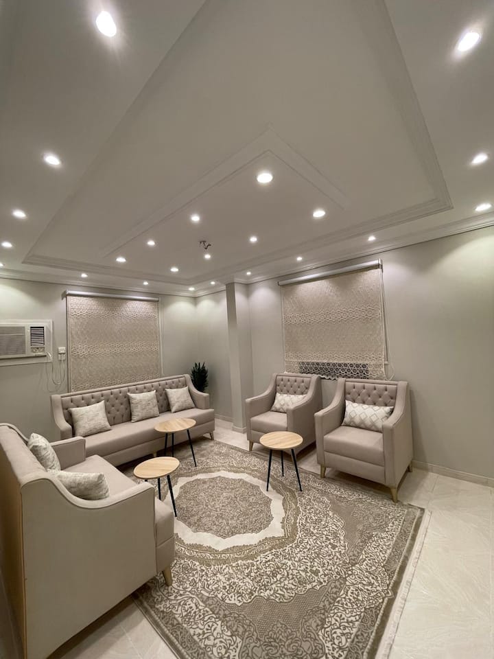 3-bedroom Furnished Apartment - Makkah