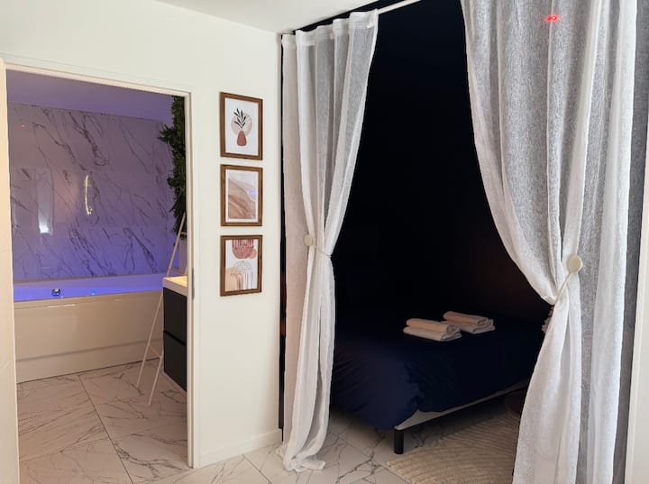 La Secret Room - Suite De Luxe Avec Jacuzzi - Mirmande
