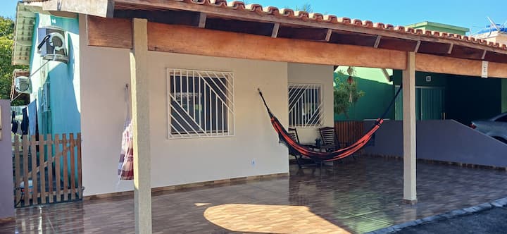 Casa Em Condomínio Fechado Com Ar E Piscina! - Prado