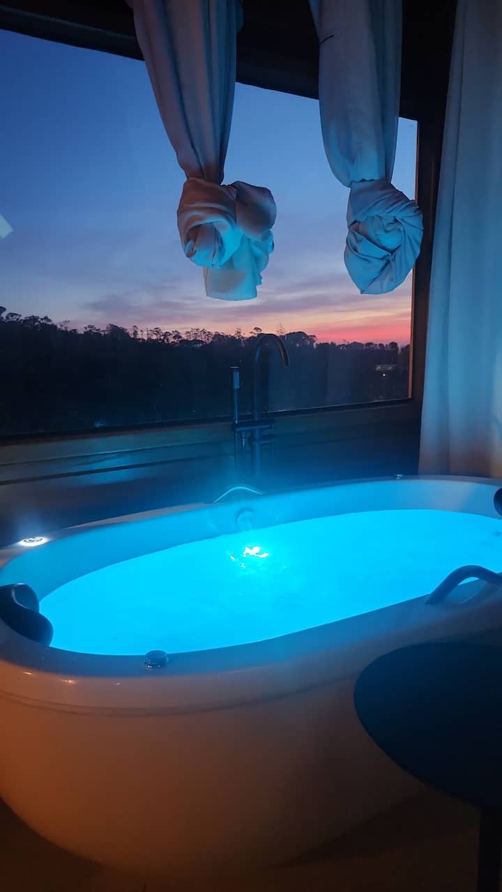 Chalé Dos Manacás 02
Alto Colina, Venda Nova - Espírito Santo