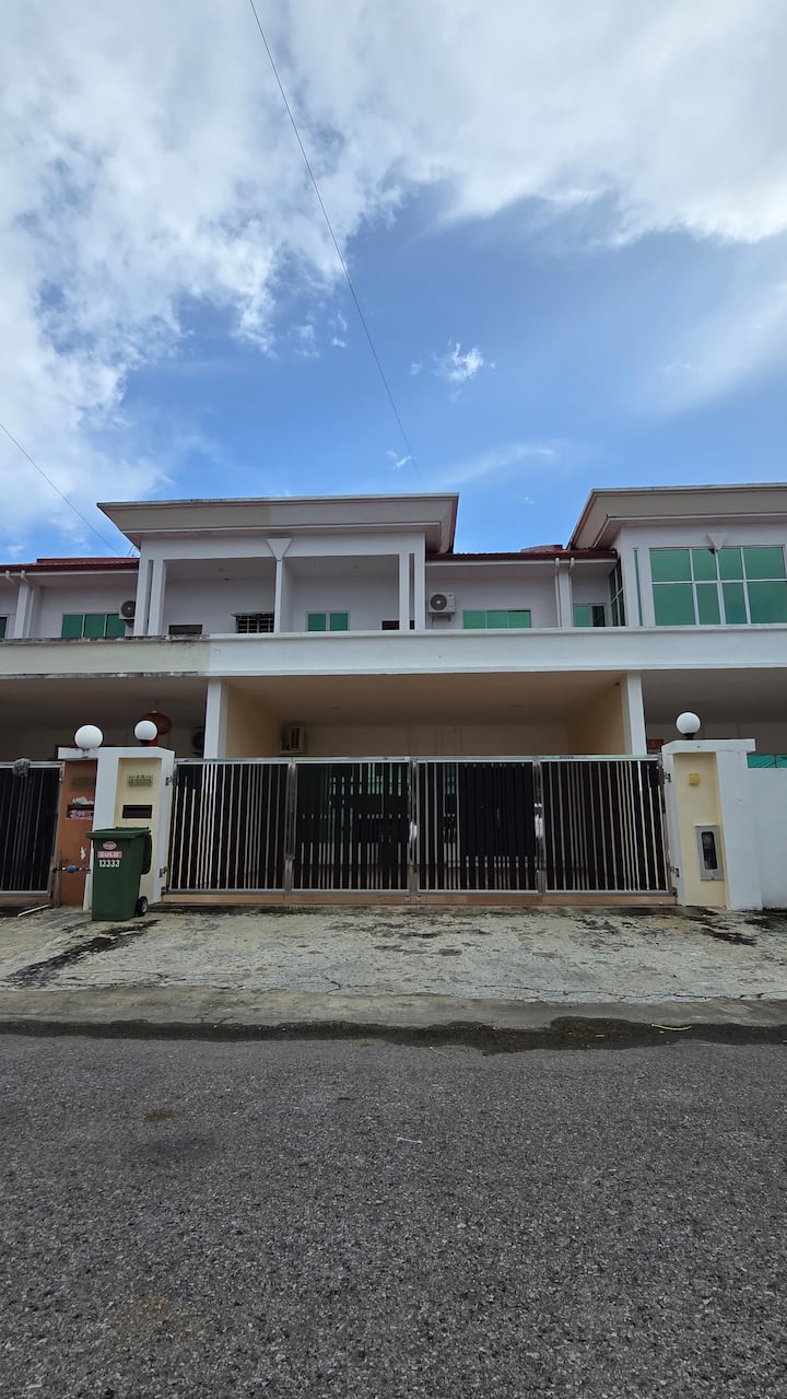 Cozy House @ Airport 温馨小暖屋 - Miri