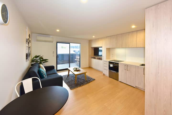 Charming 1br Apartment On Ferry Road - Nowa Zelandia