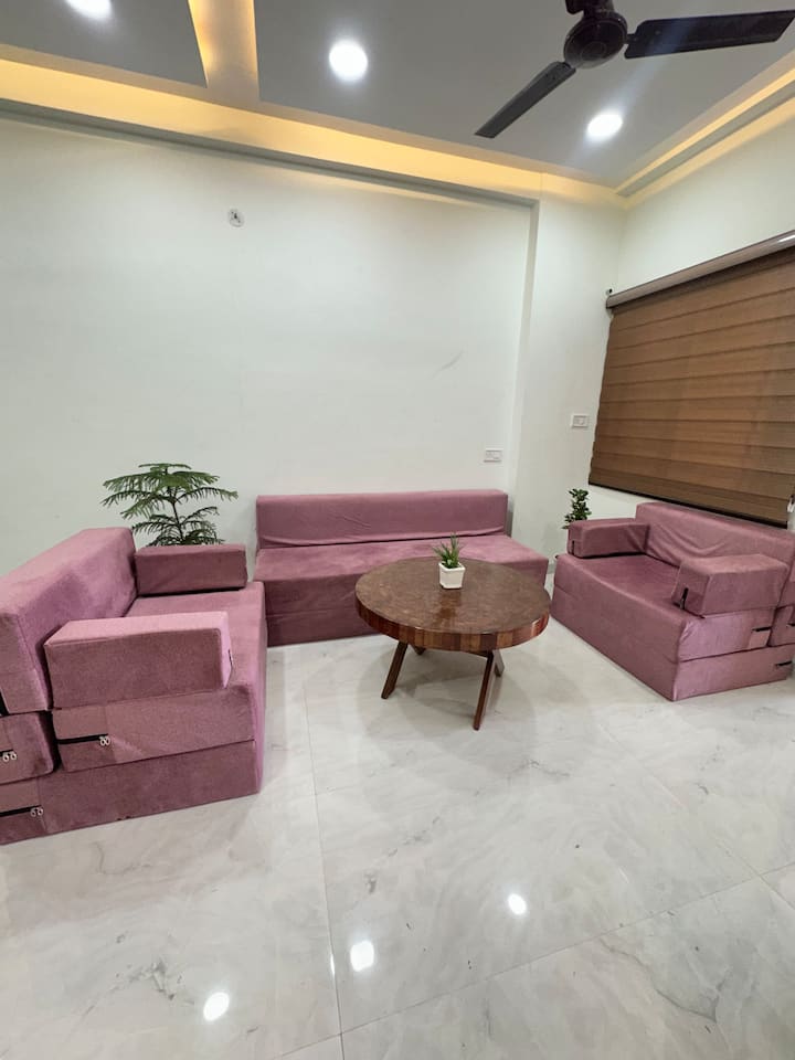Raconteur Apt - 3bhk - Indore