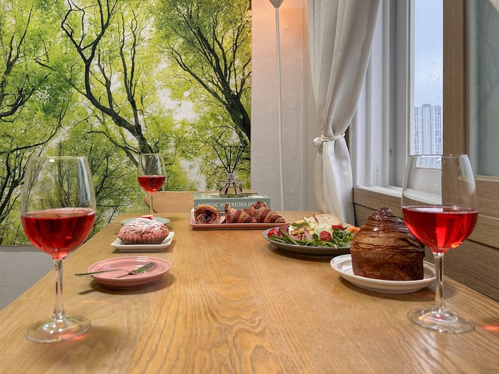 [봄맞이할인]#북항뷰#부산역(Ktx)도보12분#최대5인#야경맛집#부산역1호선도보9분 - Busan