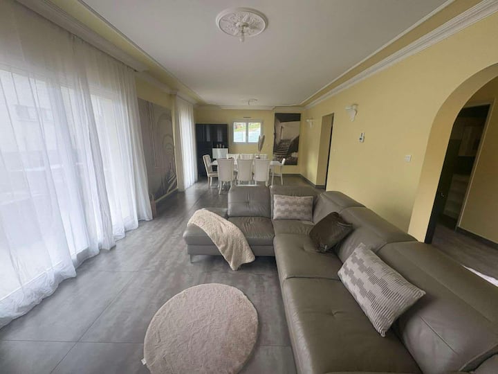 Grande Maison 7 Voyageurs - Challes-les-Eaux