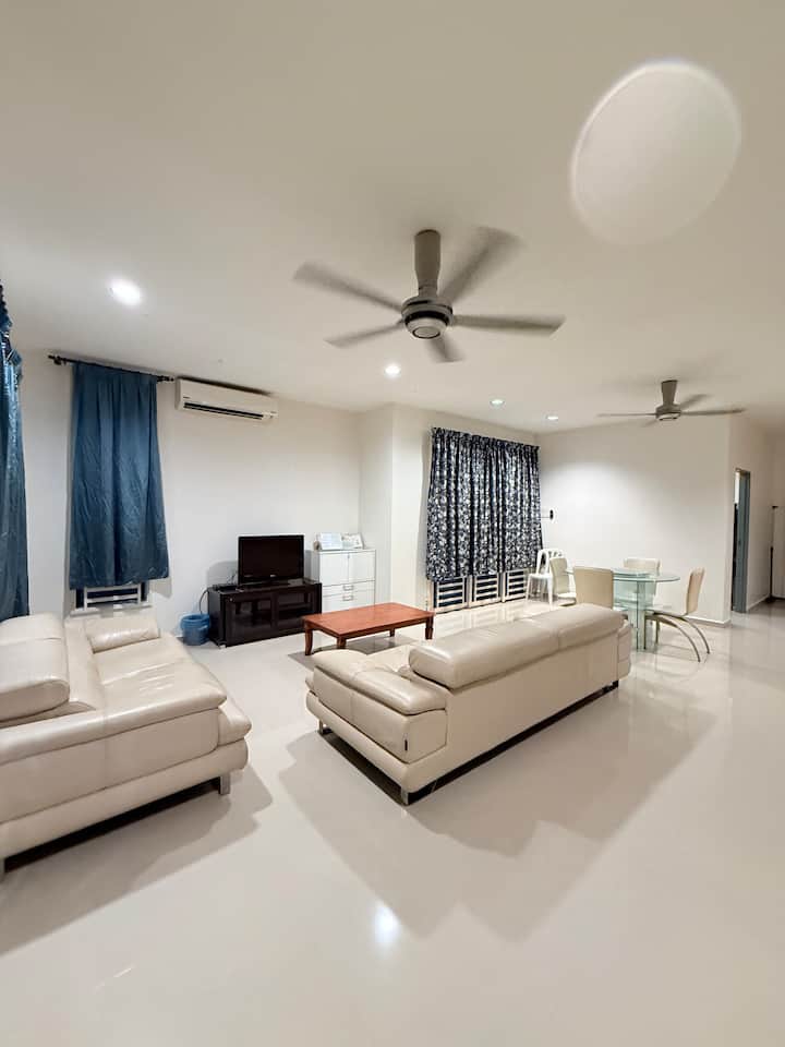 10pax Paka Semi-d 2 Stay Next To Petronas Plant - Kerteh