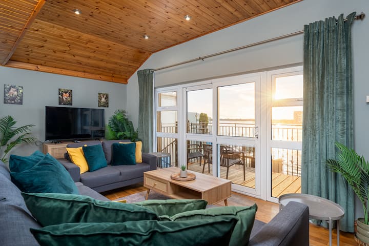 Shannon View Jungle House - Athlone