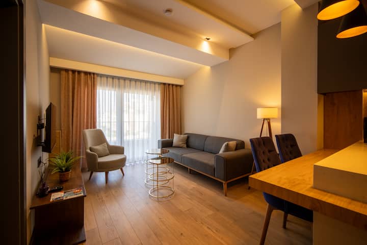 Ks Habithouse Deluxe Apartment - Lara Beach